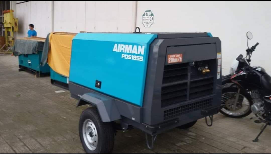 Airman 185 cfm Air Compressor, Commercial & Industrial, Construction ...