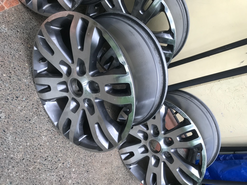 Ford Everest 18 inches Mags, Car Parts & Accessories, Mags and Tires on ...