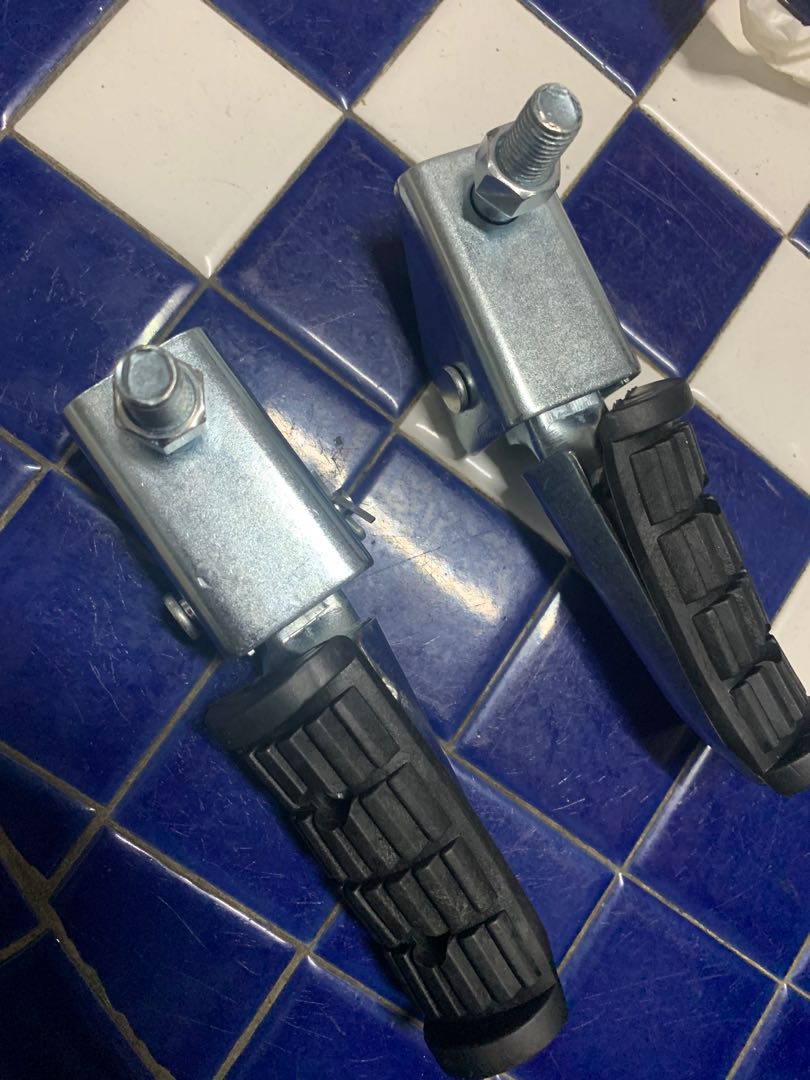 rxz rear footrest, Motorcycles, Motorcycle Accessories on Carousell
