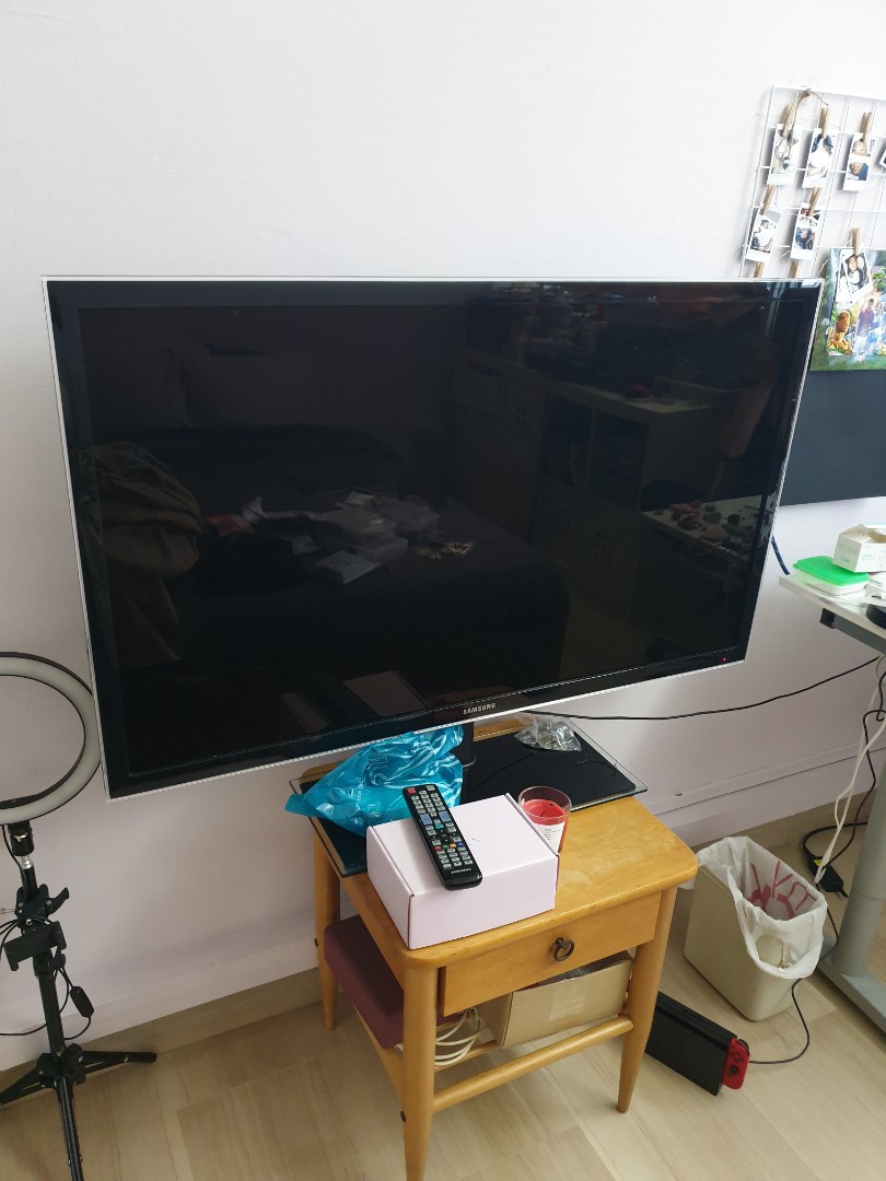 Samsung 46 inch TV, TV & Home Appliances, TV & Entertainment, TV on ...