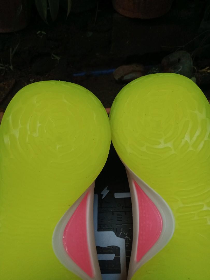 Anta KT5 Low Dragonfruit, Men's Fashion, Activewear on Carousell