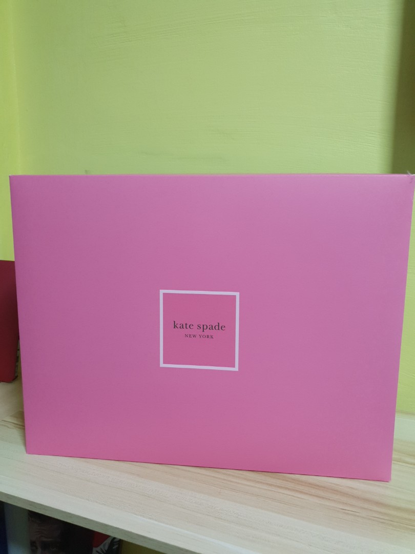 Kate Spade Box + paper bag, Luxury, Bags & Wallets on Carousell