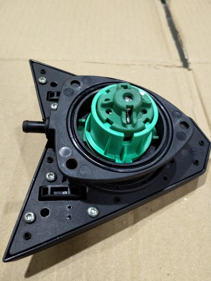 Ktm 690 smc r oem fuel cap, Motorcycles, Motorcycle Accessories on ...