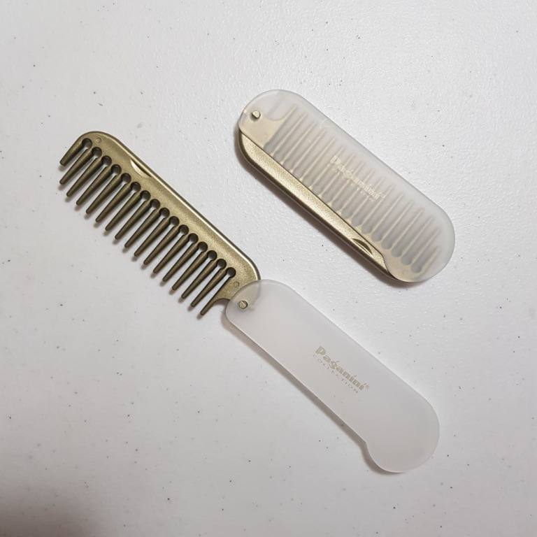 Paganini Foldable Comb, Beauty & Personal Care, Men's Grooming on Carousell
