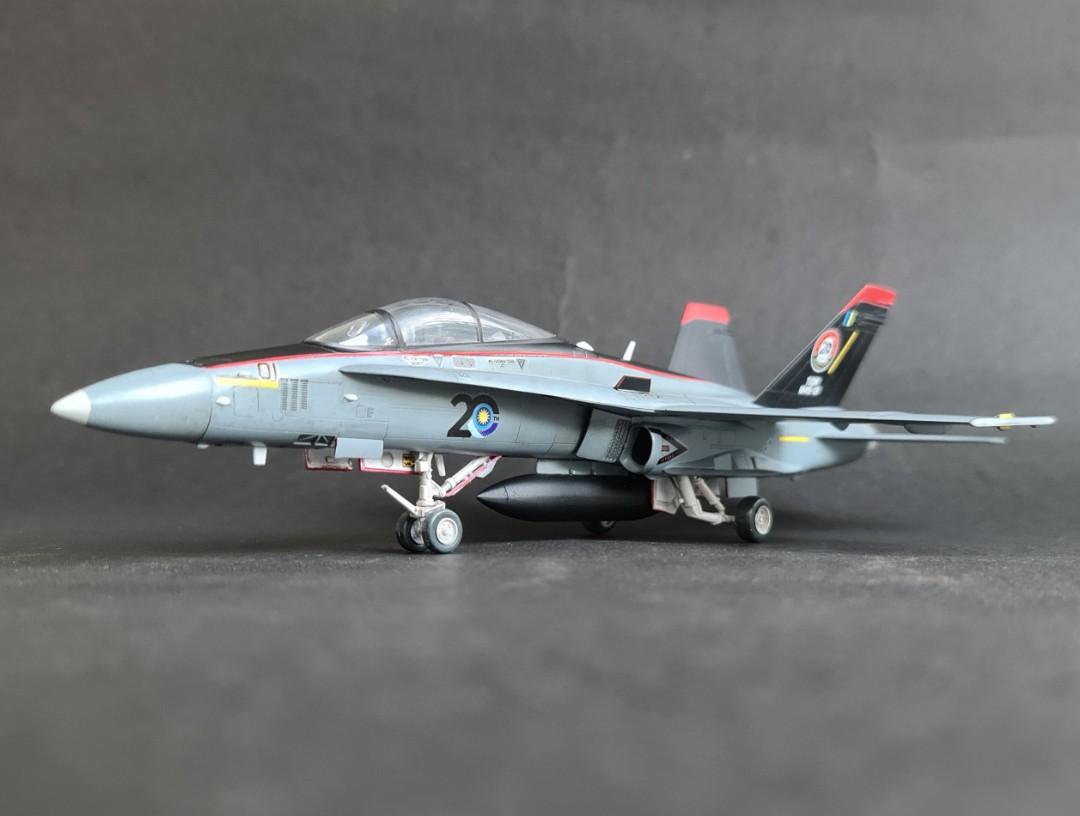 Pro built 1/72 TUDM, RMAF F/A-18D Hornet 20 year anniversary special ...