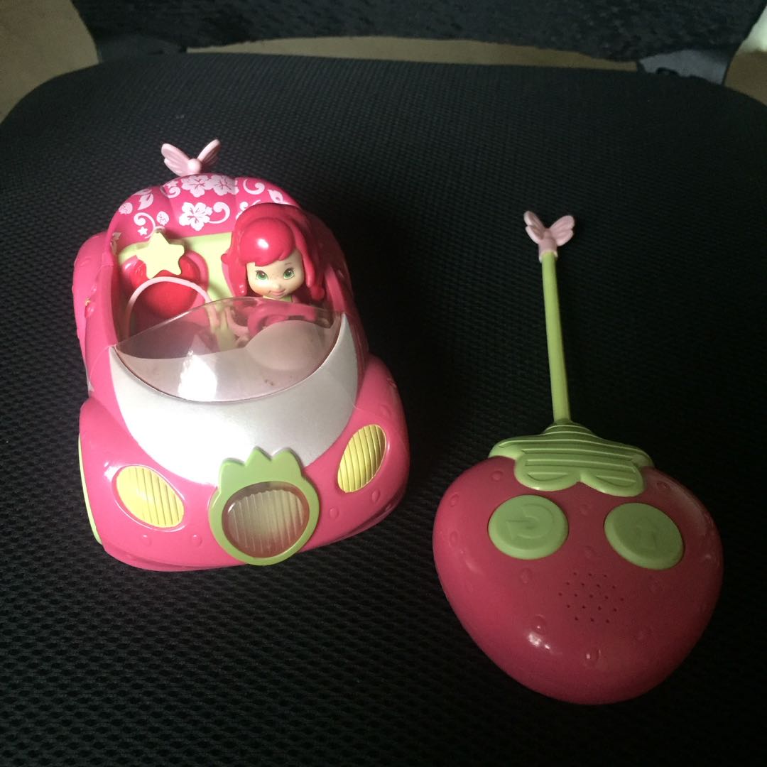 Strawberry Shortcake Berry Cruiser RC Vehicle, Hobbies & Toys, Toys ...