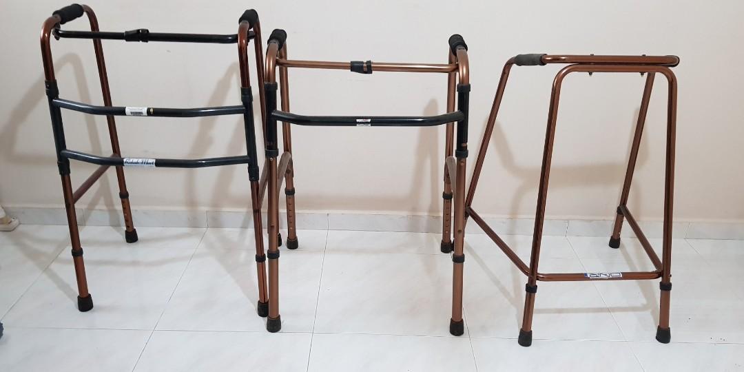 4 legged walking stick, Free Items on Carousell