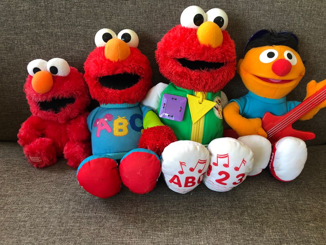 Elmo & Bert from Sesame Street, Hobbies & Toys, Toys & Games on Carousell