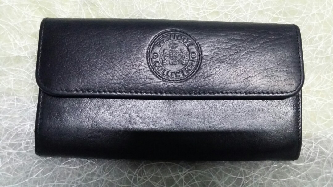 Peridot long wallet (#1117), Luxury, Bags & Wallets on Carousell