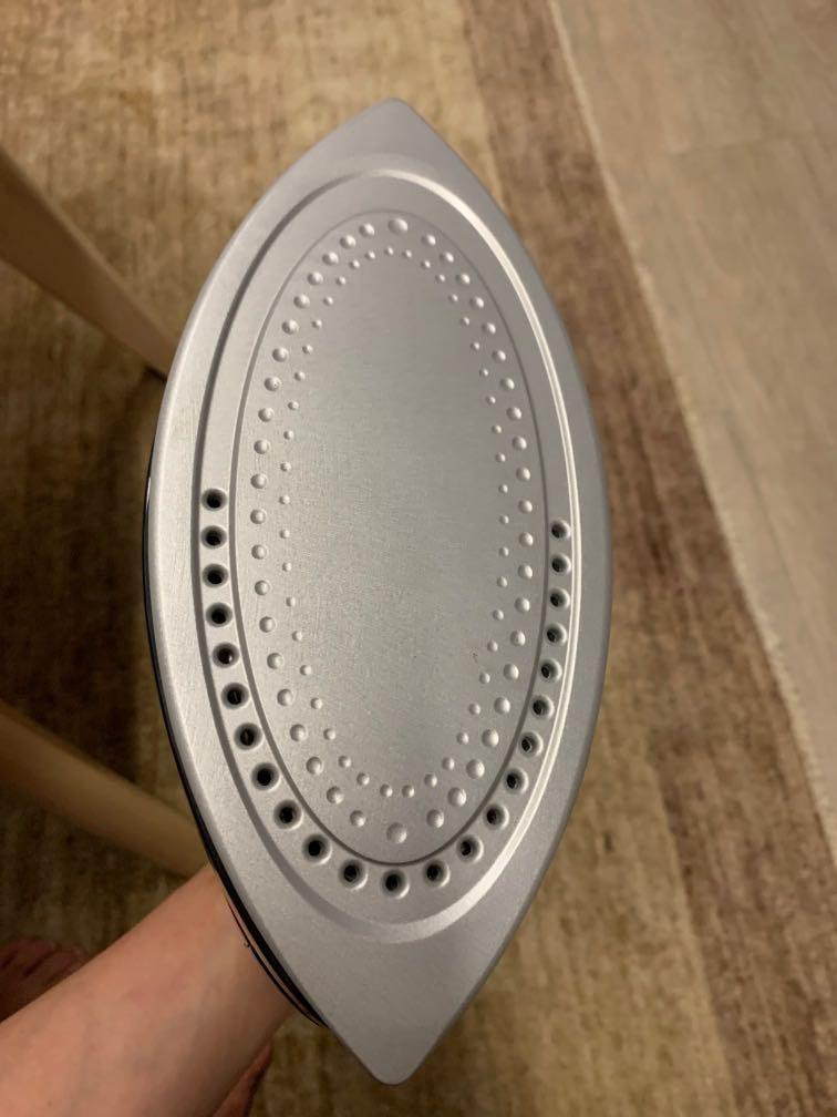 Cordless steam Iron, TV & Home Appliances, Irons & Steamers on Carousell