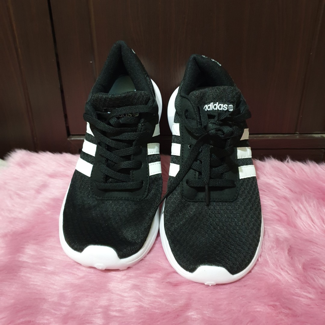 adidas factory pull out shoes, Men's Fashion, Footwear, Sneakers on ...