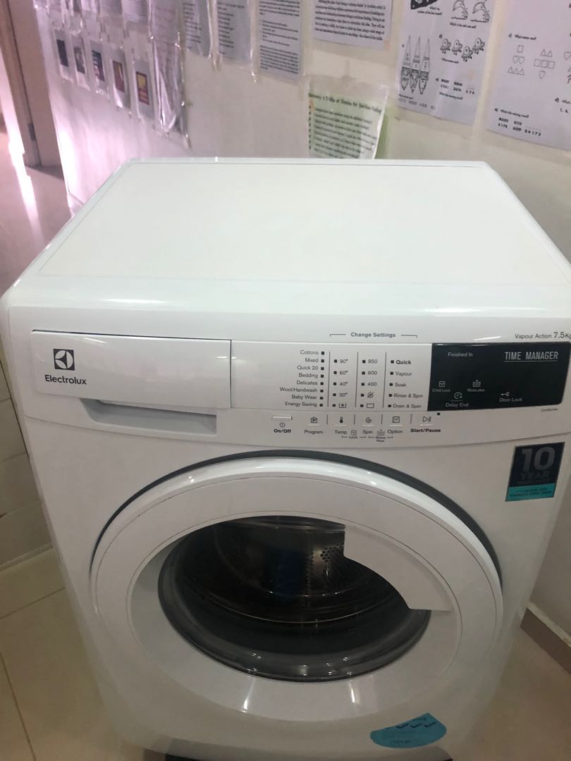 Electrolux washing machine looks new, TV & Home Appliances, Washing ...