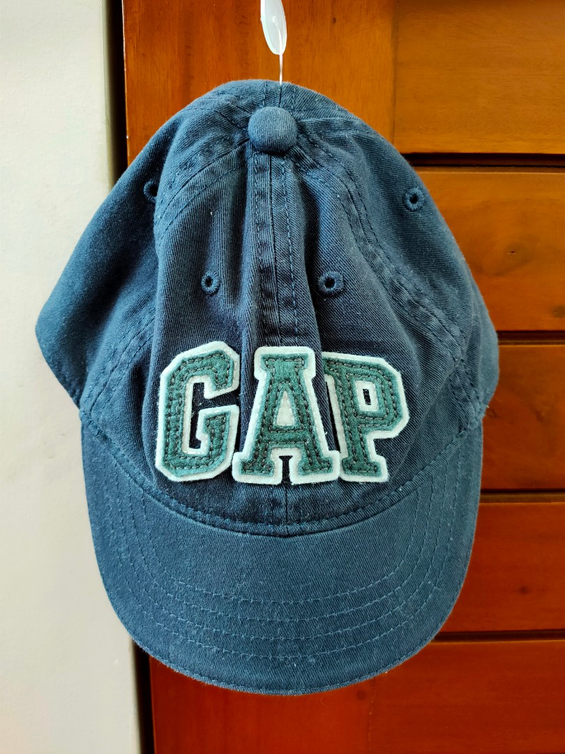 NEW WITH TAG! GAP Cap, Babies & Kids, Babies & Kids Fashion on Carousell