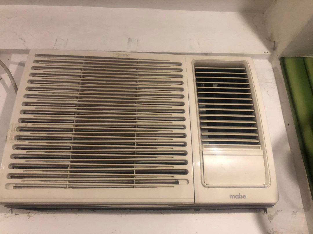 Mabe (GE) 2.5hp window type aircon, TV & Home Appliances, Air ...