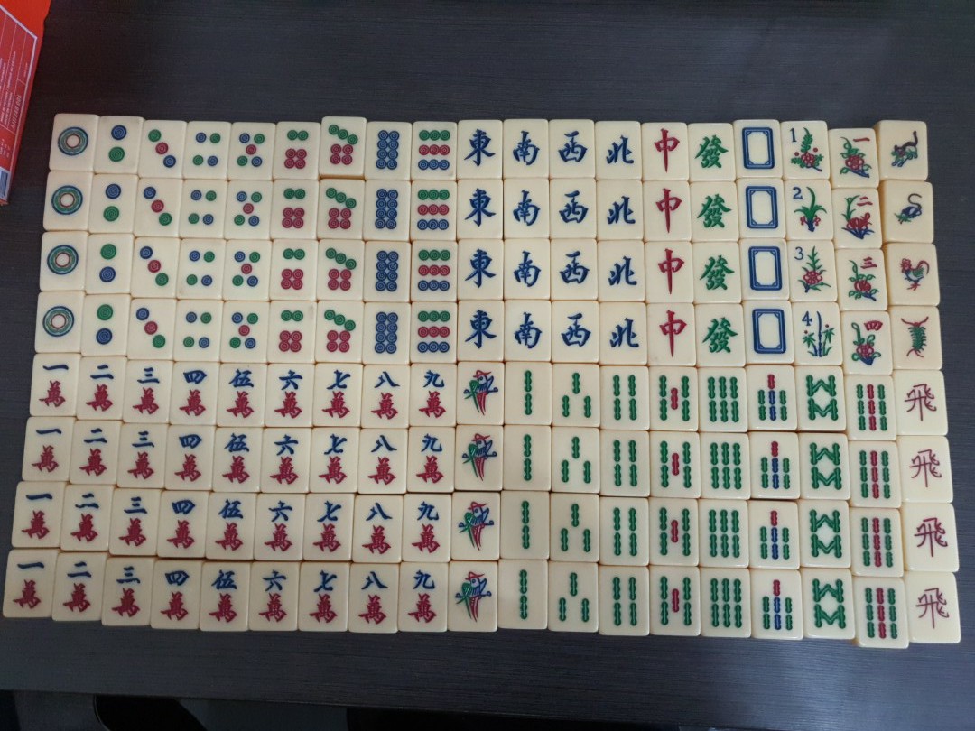Mahjong Tiles plain back, Toys & Games, Board Games & Cards on Carousell