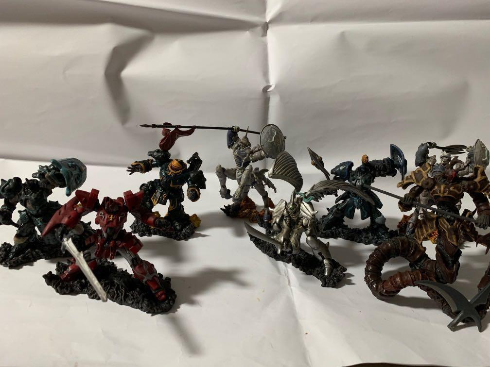 Mecha Figurines: Transformers, Tetsujin 28-Go, Panzer World Valiant ...