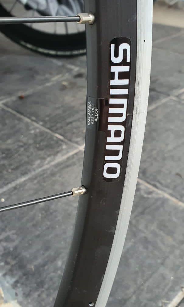 wheelset roadbike SHIMANO R5 masih bagus terawat, Olah Raga, Sepeda di ...