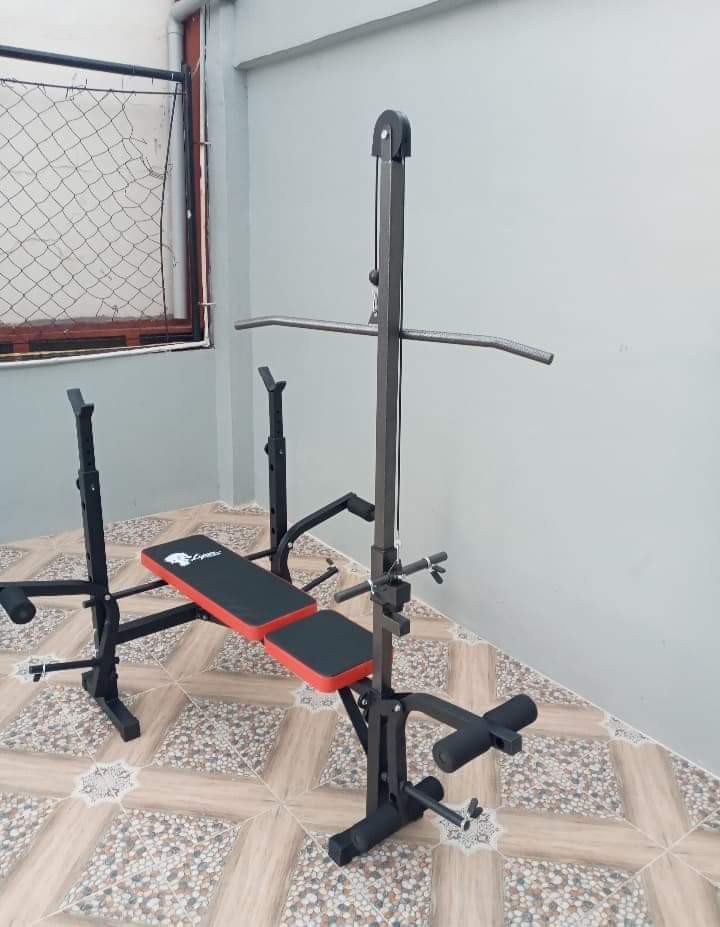 Bench with lat pull down, Sports Equipment, Other Sports Equipment and ...