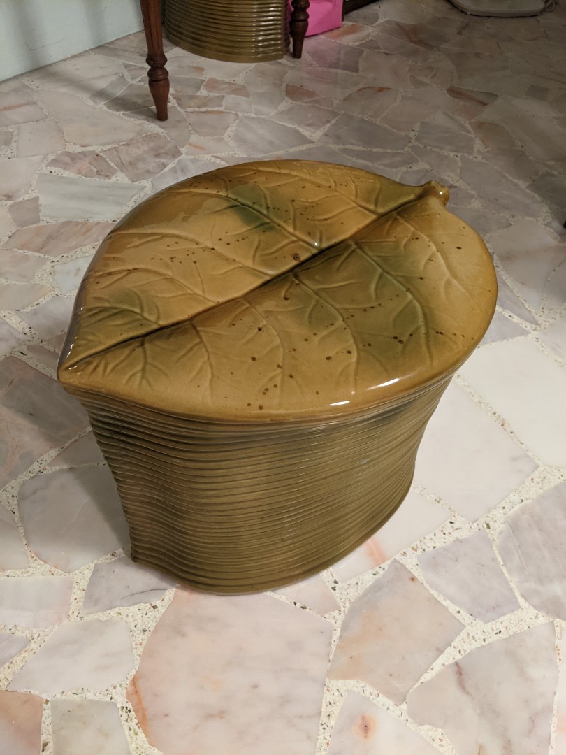 Ceramic leaf stool, Furniture & Home Living, Furniture, Chairs on Carousell