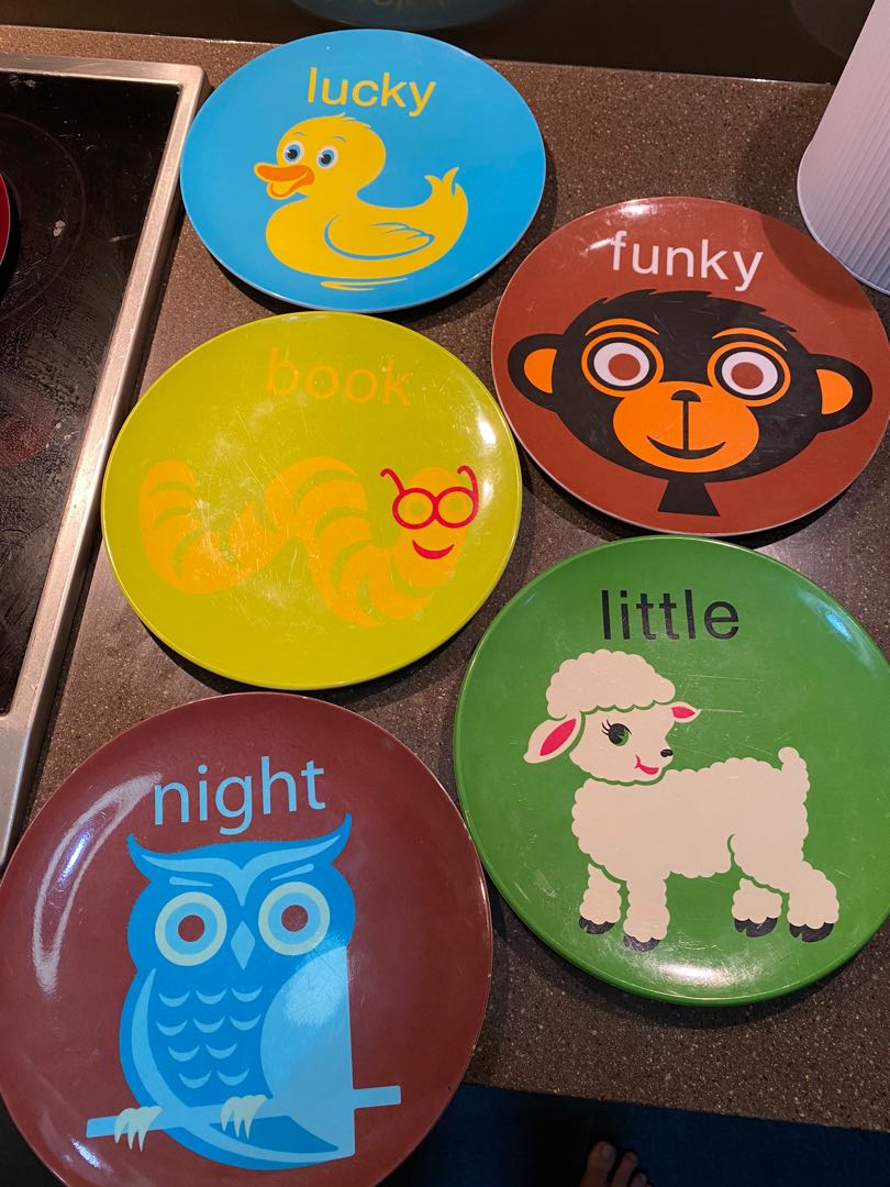 Jane Jenni kids plates - 5, Furniture & Home Living, Kitchenware ...