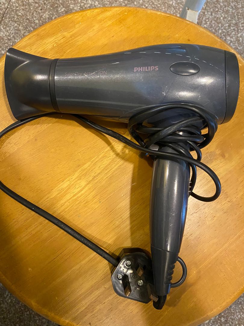 Philips hairdryer (ionic), Beauty & Personal Care, Hair on Carousell