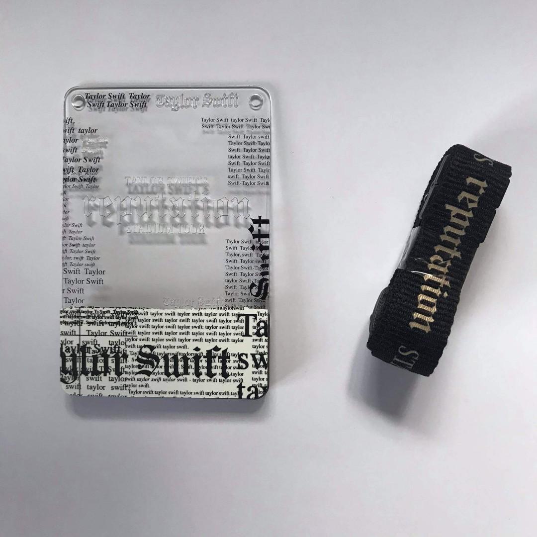 [RARE] Taylor Swift reputation stadium tour VIP Box - Memorabilias ...