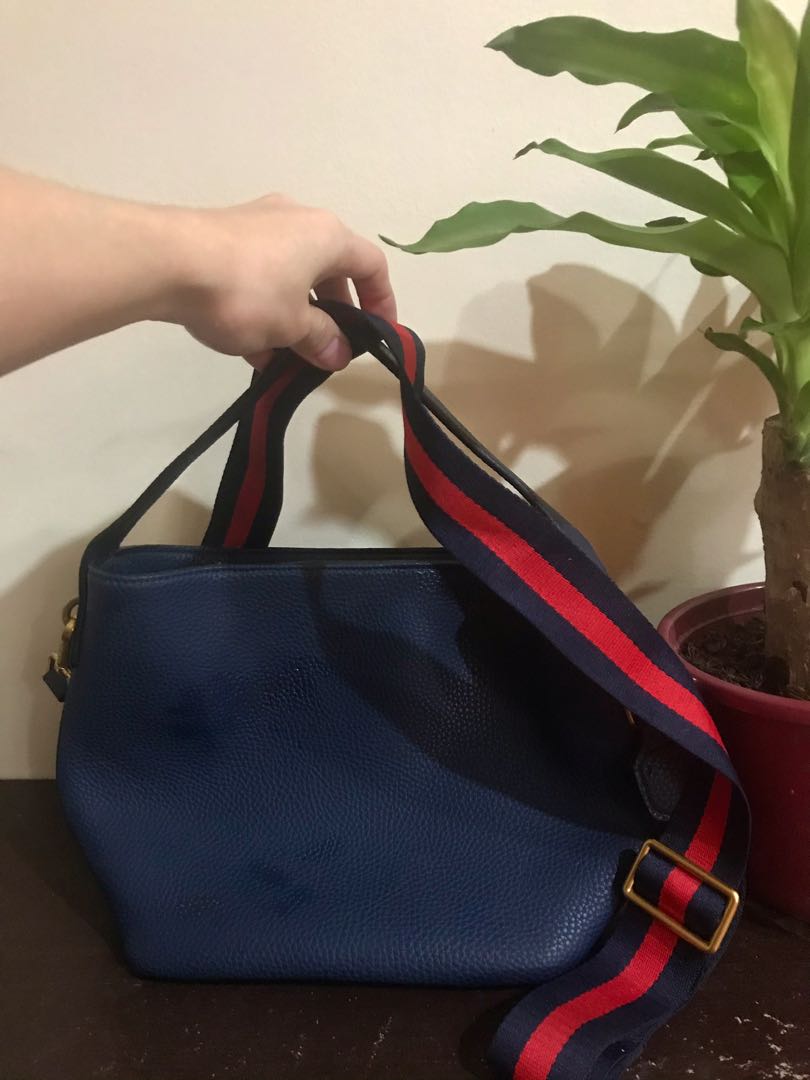 Coded Red Dragonfly Leather TwoWay Bag , Women's Fashion, Bags ...