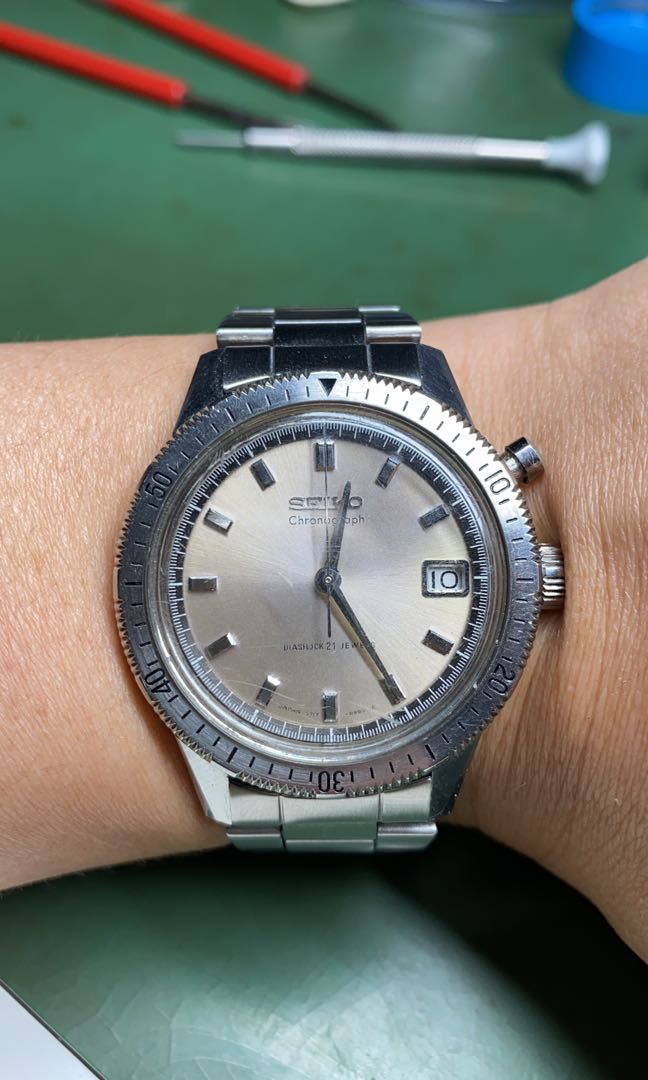 Seiko monopusher chronograph 5717, Luxury, Watches on Carousell