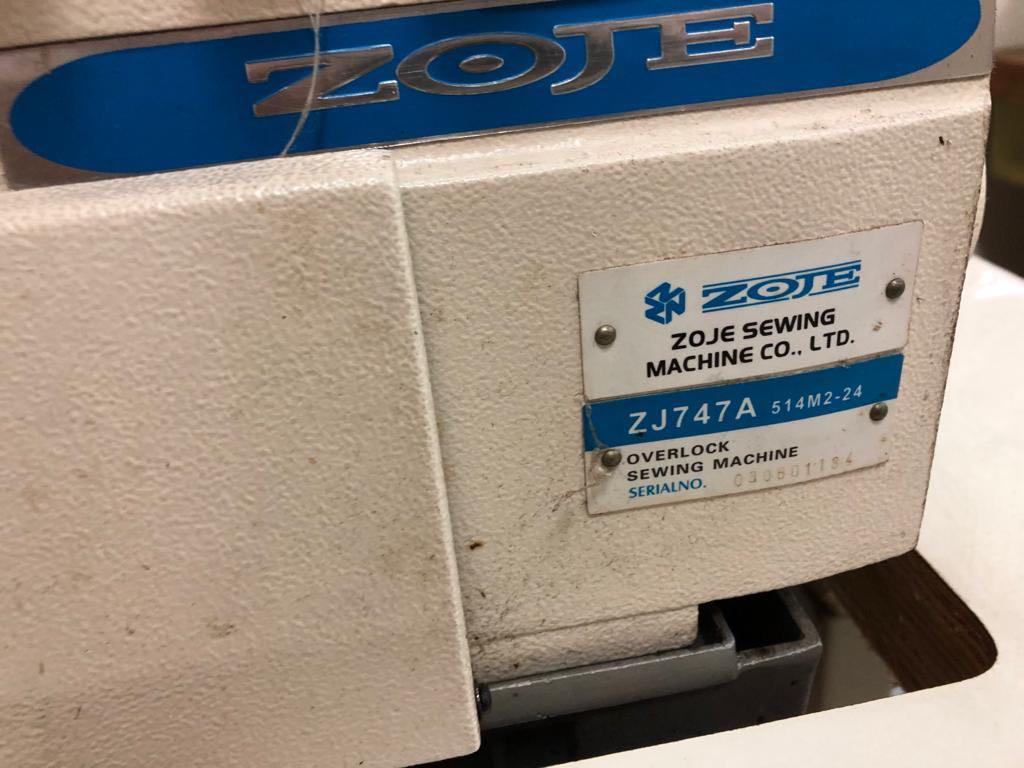 Zoje Overlock Sewing machine, Hobbies & Toys, Stationery & Craft, Craft ...