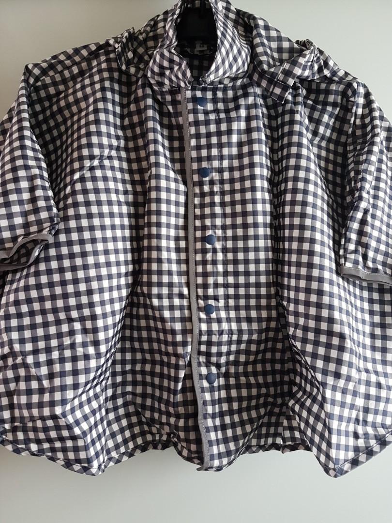 BNWT Muji Children Poncho Raincoat, Babies & Kids, Girls' Apparel, 1 to 3 Years on Carousell