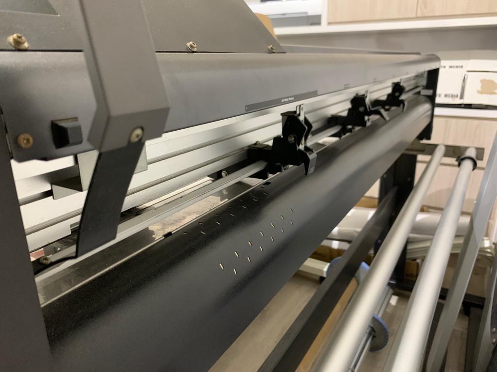 Graphtec FC8000-130 Cutting Plotter/Cutter, Hobbies & Toys, Stationery ...