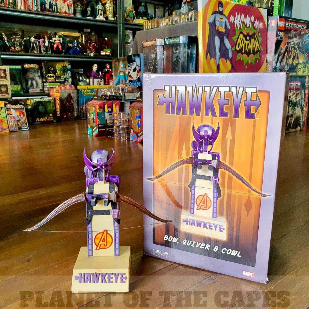 Hawkeye's bow, quiver and arrow replica statue by Sideshow. No. 358 of ...