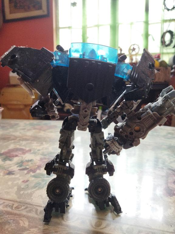 Taikongzhans Kudea Ko Dotm Mechtech Ironhide Transformers Robot Toy