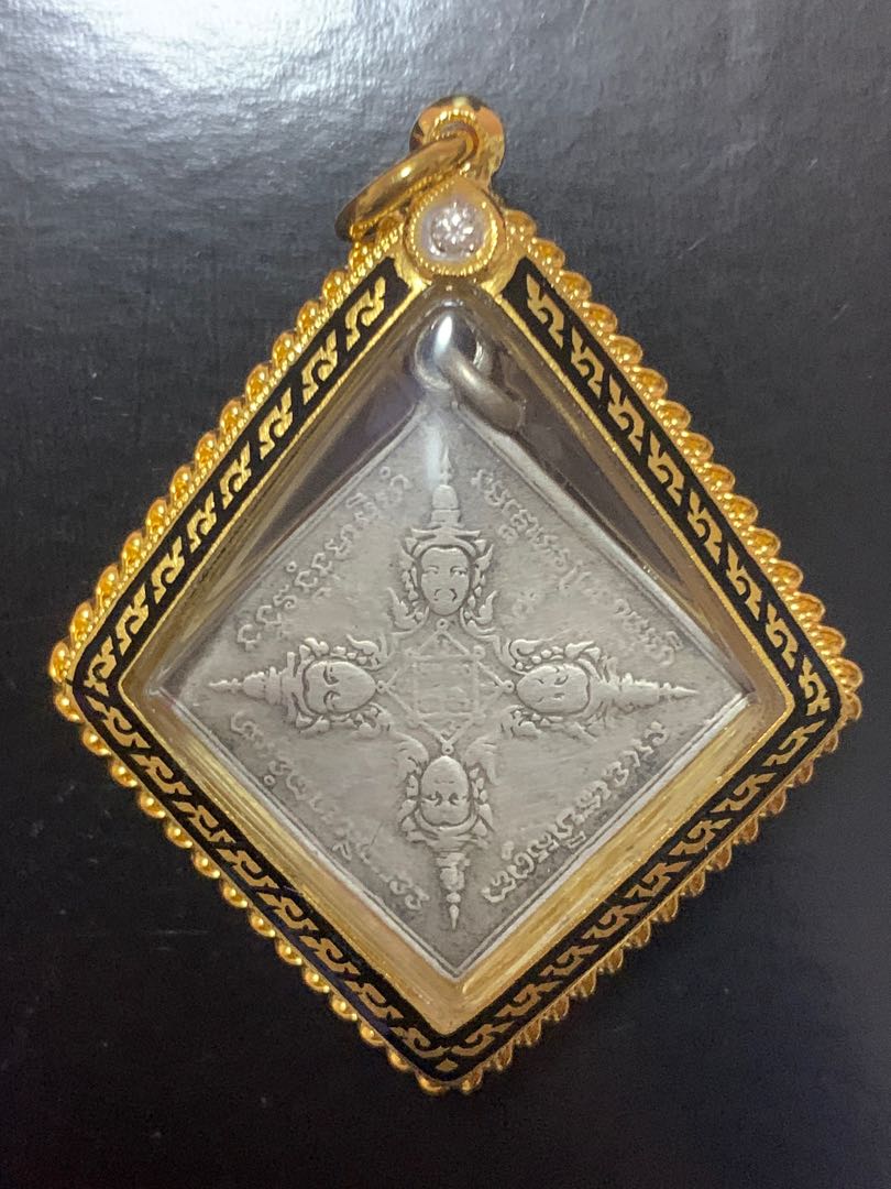 Ajarn Heng Praiwan Phrom Si Nah Wat Sakae Silver Diamond Shape 全泰第一四面佛 ...