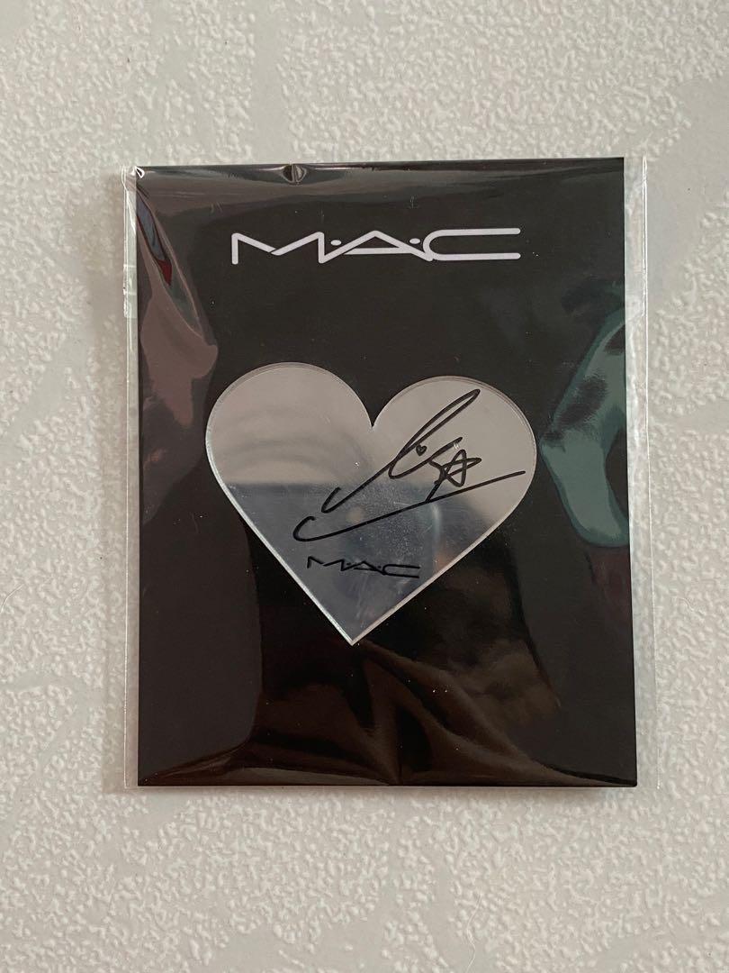 Blackpink Lisa MAC mirror, Hobbies & Toys, Memorabilia & Collectibles ...