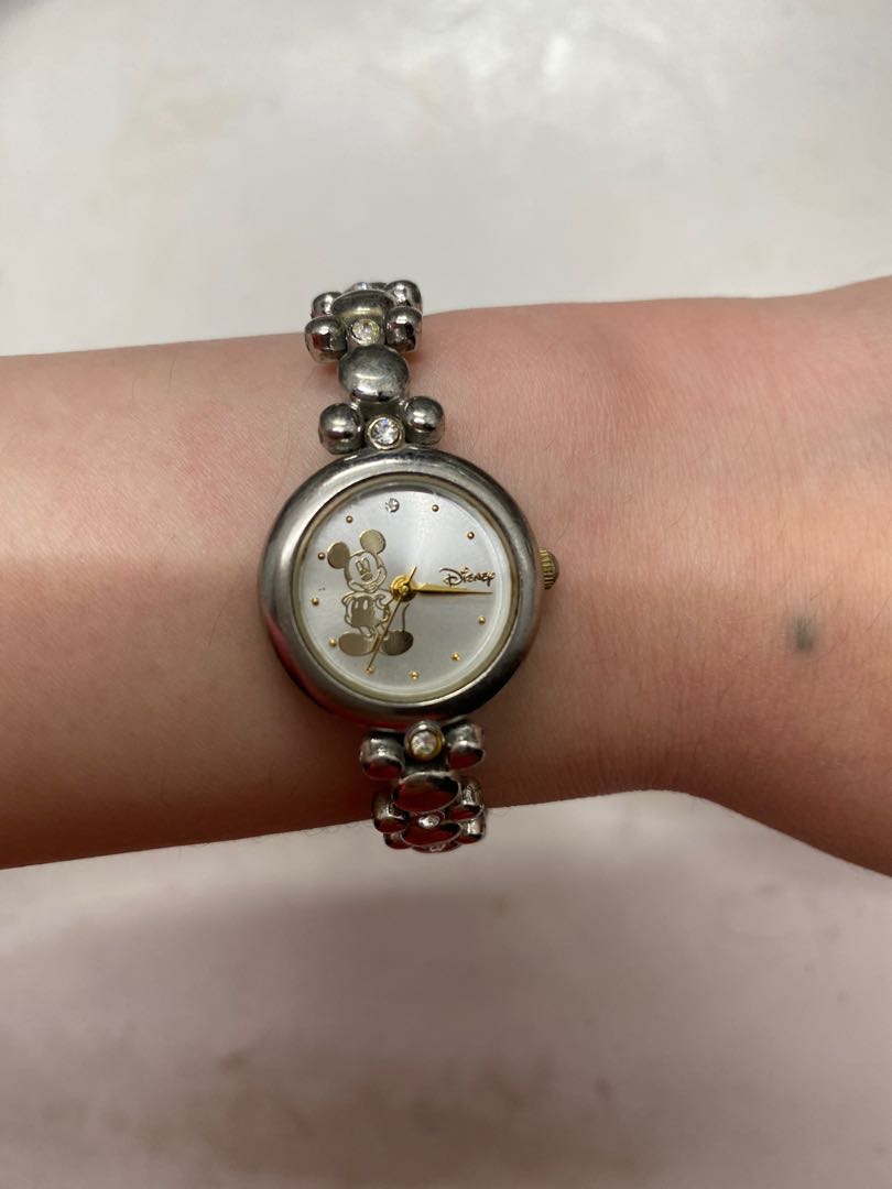 CLASSIC DISNEY WATCH, Women's Fashion, Watches & Accessories, Watches ...