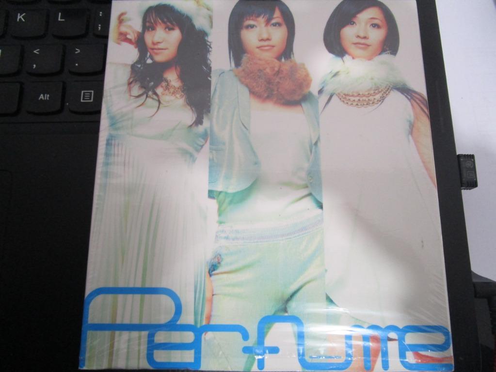 Perfume - Complete best 日版 CD + DVD 早期歌曲精選, 興趣及遊戲, 音樂樂器 & 配件, 音樂與媒體 ...