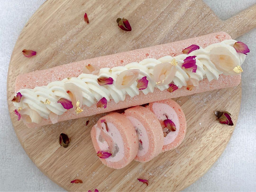 Swiss roll ~assorted flavours, Food & Drinks, Packaged & Instant Food ...