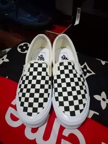 Vans vault v2, Men's Fashion, Footwear, Sneakers on Carousell