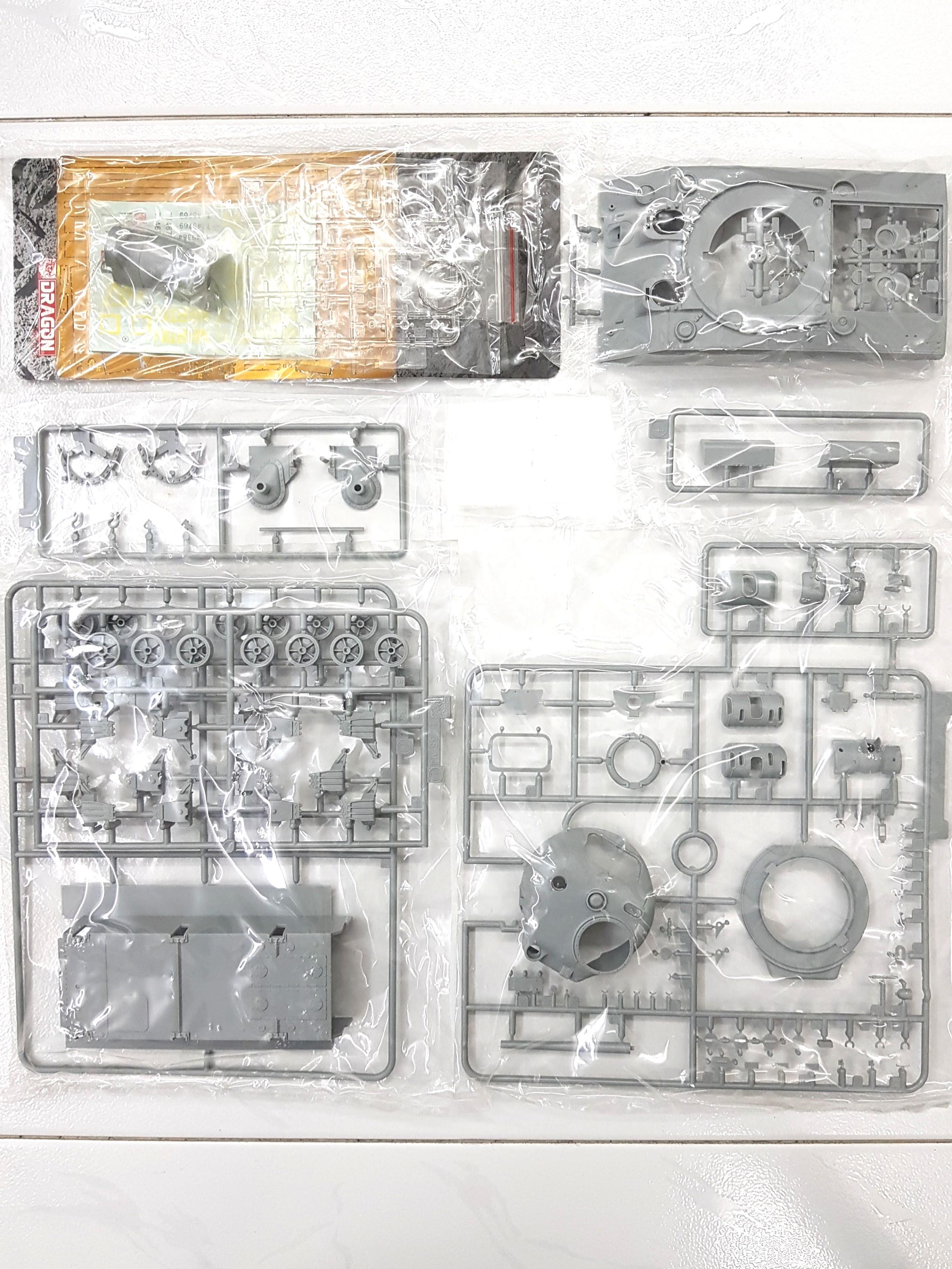 1/35 #6313 Dragon British Tank Sherman Mk. III c/w Photoetch (2nd World ...