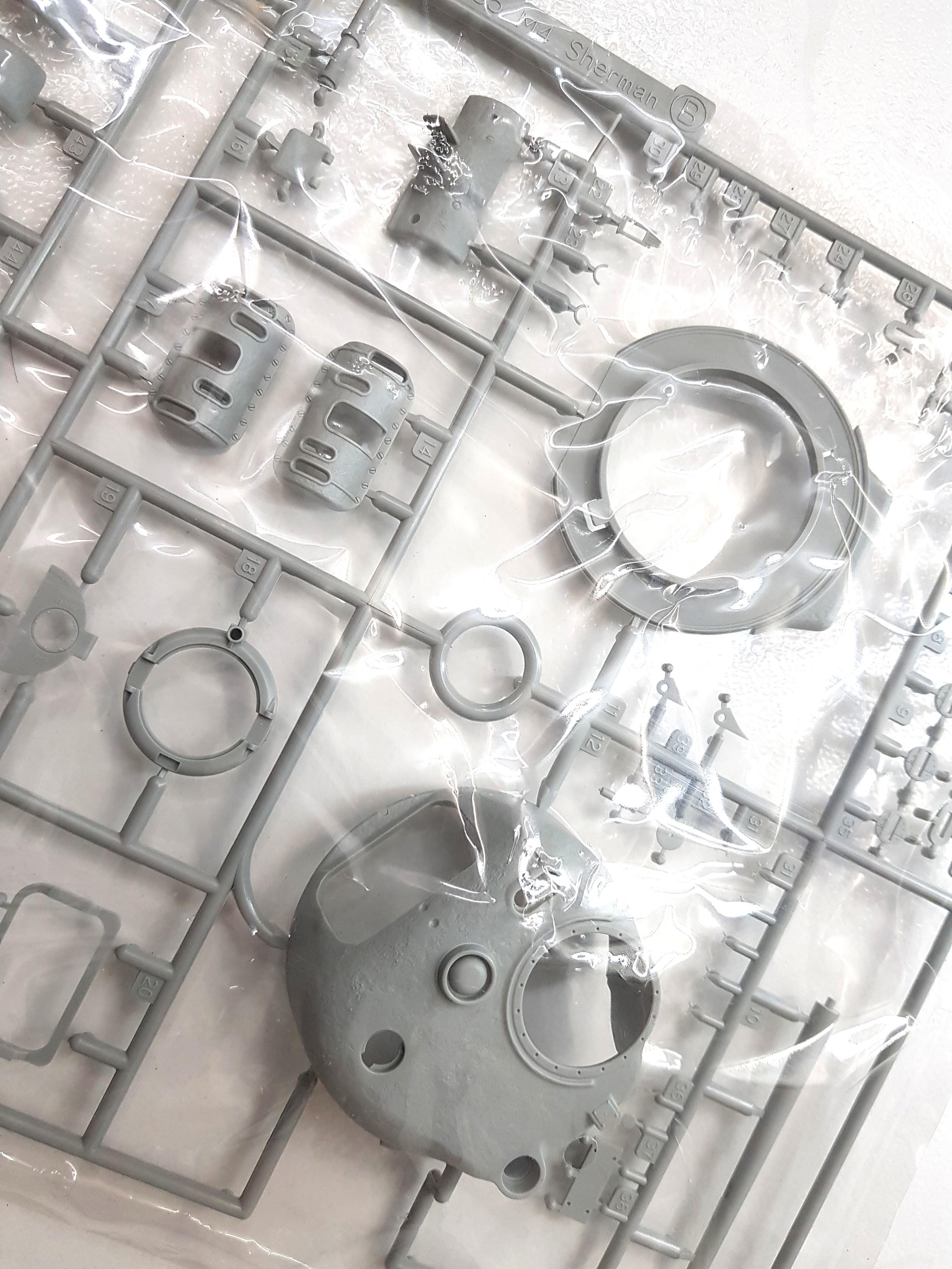 1/35 #6313 Dragon British Tank Sherman Mk. III c/w Photoetch (2nd World ...