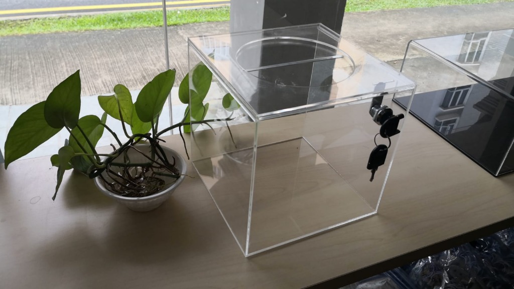 Acrylic Lucky Draw / Donation Box / Ang Pow Box ( ready made / custom ...