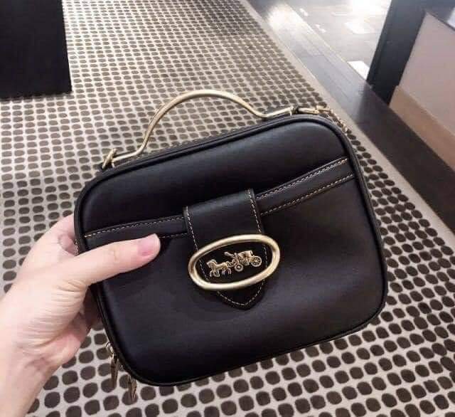 Coach Riley Lunchbox Bag, Women's Fashion, Bags & Wallets, Purses ...