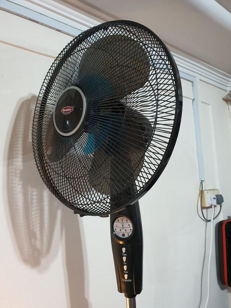 Electrolux stand fan (faulty), Furniture & Home Living, Lighting & Fans ...