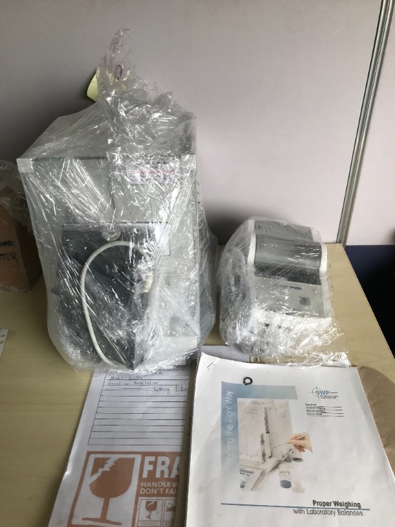 Analytical Balance with printer, Commercial & Industrial, Construction ...