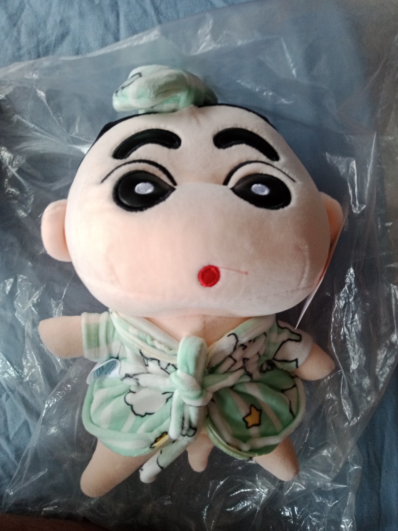 Crayon Shin Chan lbxx with elephant below, Hobbies & Toys, Toys & Games ...