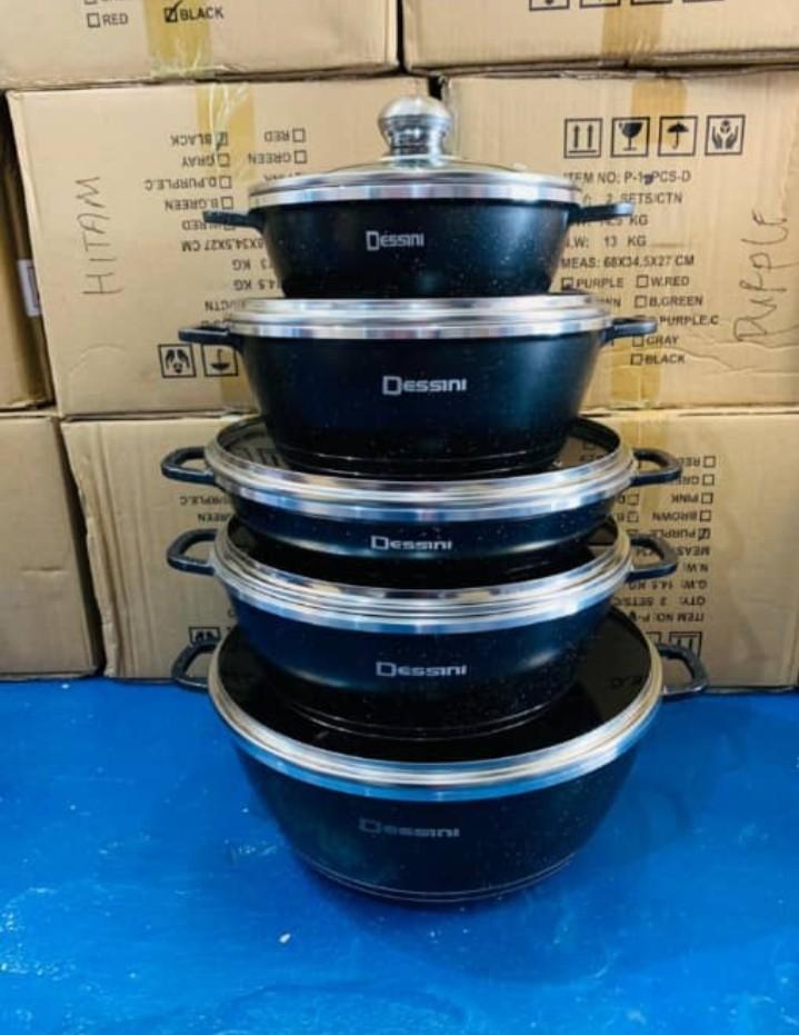 DESSINI COOKWARE SET, Furniture & Home Living, Kitchenware & Tableware ...