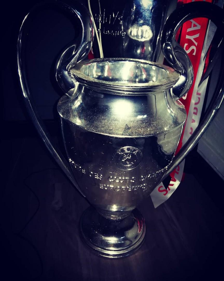 Uefa champions league trophy Medium Size, Hobbies & Toys, Memorabilia ...