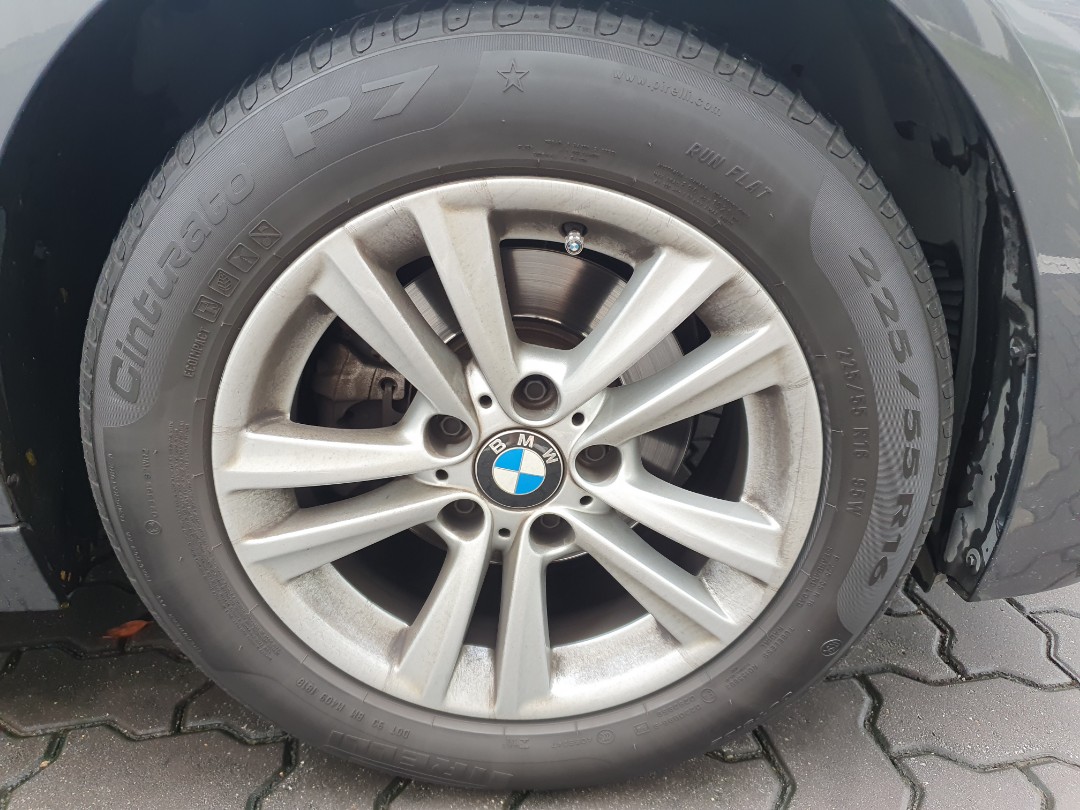 Original BMW 16" rims with Pirelli P7 RFT, Car Accessories, Tyres ...