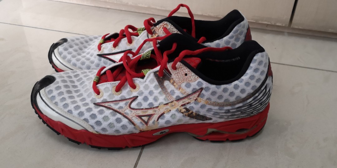 Mizuno wave precision 12 running shoe, Men's Fashion, Activewear on ...